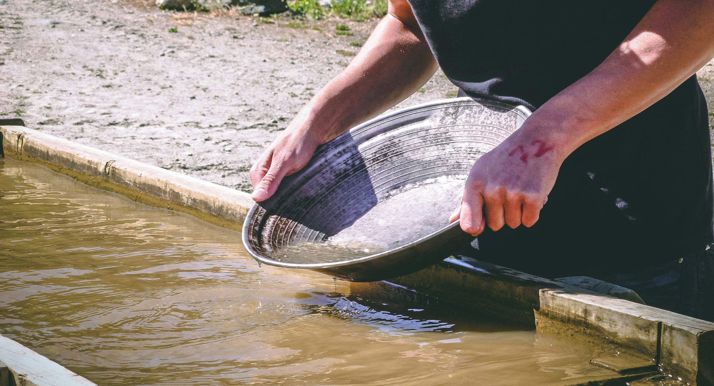 Panning For Gold Nsw